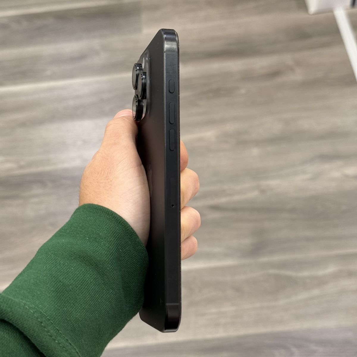 IPHONE 16 PRO MAX 256GB BLACK TITANIUM - Levaphone